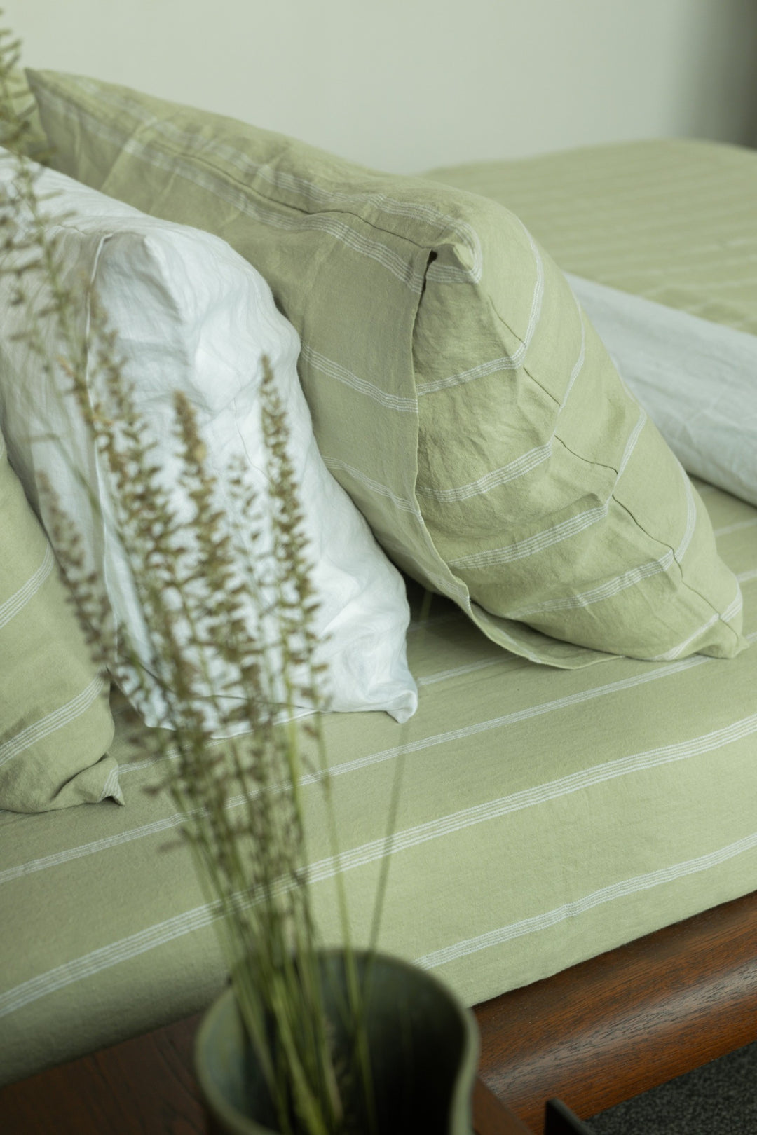 laurel – Linen Leaf